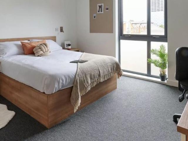 Accessible Gold Studio