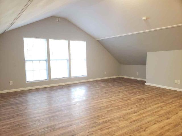 Accessible Location 2 Bedroom Apartment for Rent at 1596 Willowbrook Dr Sw, Atlanta, GA 30311 Venetian Hills