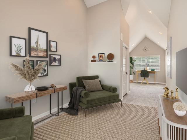 Accessible Townhome near Edgewater!