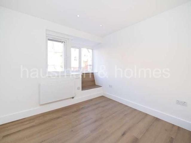 Accommodation Road, Golders Green, NW11
