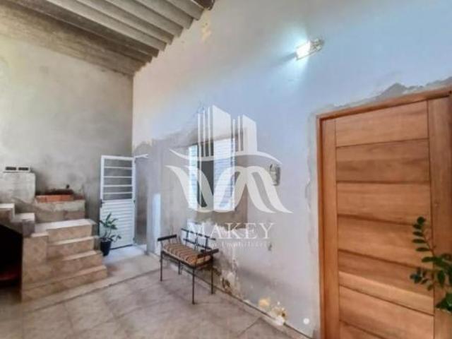 Aceia permuta Casa de 290m², 2 quartos, 4 vagas garagem piscina e area gourmet a venda Jardim Santa