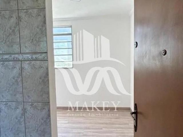 Aceita Financiamento. Apartamento dic Iv com 2 dormitórios e vaga de garagem coberta no condominio E