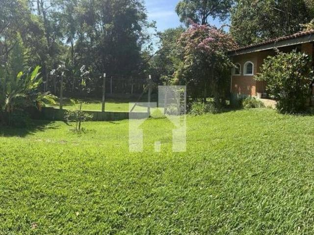 ACEITA FINANCIAMENTO Chácara à venda, 5 mil metros, 3 dormitorios 1 suite, piscina, pomar e camp
