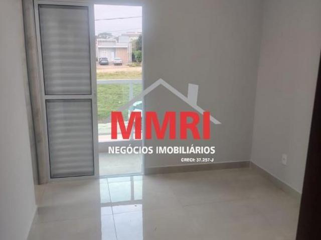 ACEITA PERMUTA: Casa de Condomínio no Jundiaquara, Araçoiaba da Serra: 4 Quartos, 2 Suítes e PISCINA