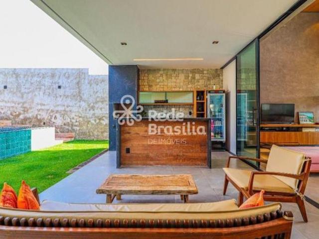 # ACEITA PERMUTA # OPORTUNIDADE! Casa de 3 quartos com fino acabamento no renomado condomínio Alph