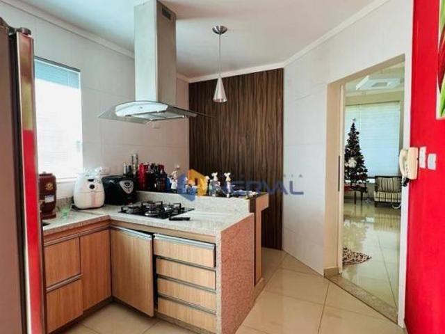 Aceita troca Casa com 3 dormitórios à venda, 304 m² por R$ 1.590.000 Jardim Monte Rei Maringá/