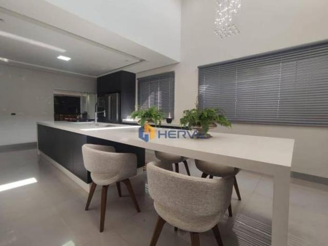 Aceita troca Casa com 3 quartos à venda, 260 m² por R$ 1.900.000 Jardim Munique Maringá/PR