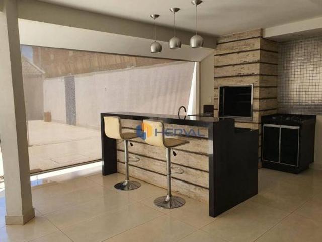 Aceita troca Sobrado com 3 quartos à venda, 250 m² por R$ 1.500.000 Jardim Imperial II Maringá
