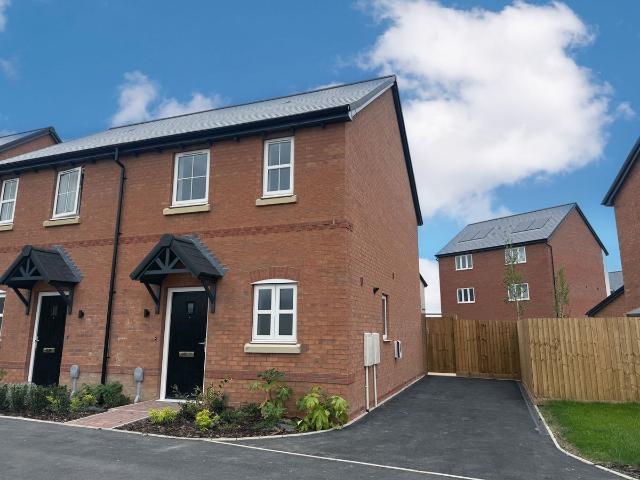 Acer Drive, Tewkesbury GL20, 2 bed property to rent, £1,300 pcm | PrimeLocation
