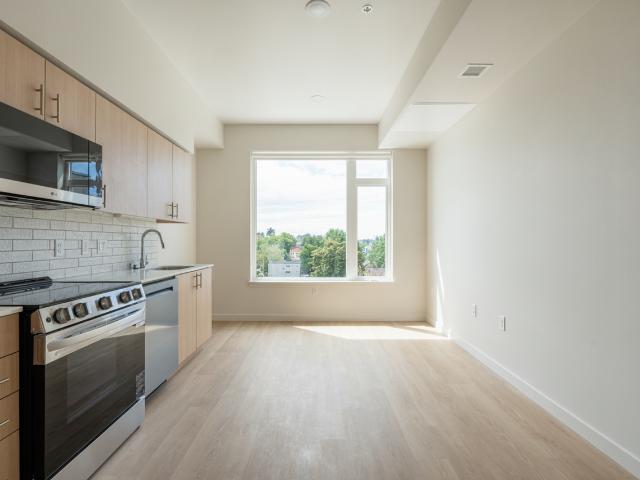 Acer House 2 Bedroom Apartment for Rent at 2210 E Cherry St, Seattle, WA 98122 Minor