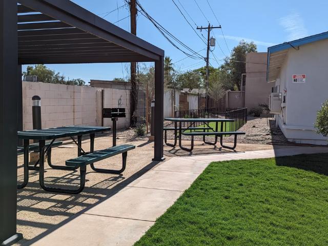 Aces on Apache Studio Apartment for Rent at 1620 E Apache Blvd, Tempe, AZ 85281 University Heights