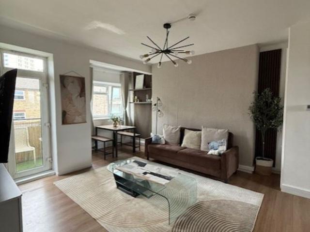 Achilles Street, Fenton House Achilles Street SE14, 3 bed flat to rent, £2,950 pcm | PrimeLocation