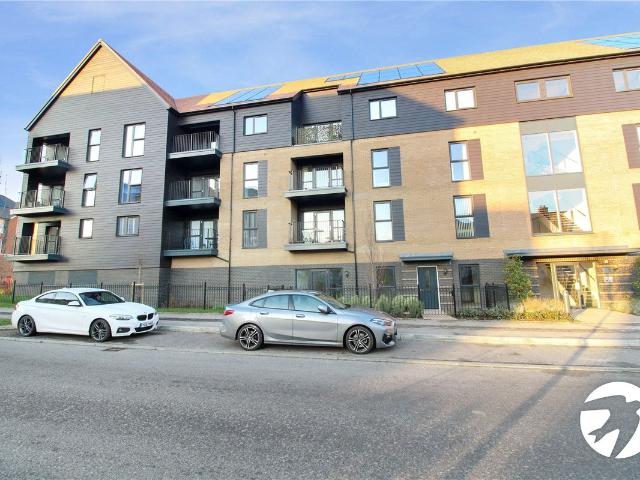 Ackers Drive, Weldon, Ebbsfleet Valley, Swanscombe DA10, 2 bed flat to rent, £1,750 pcm | PrimeLocation