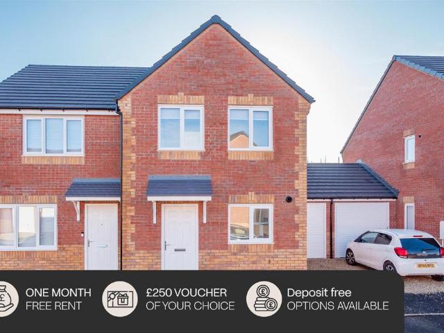 Acklam Gardens, Middlesbrough, TS5 3 bed semi detached house to rent £1,015 pcm £234 pw