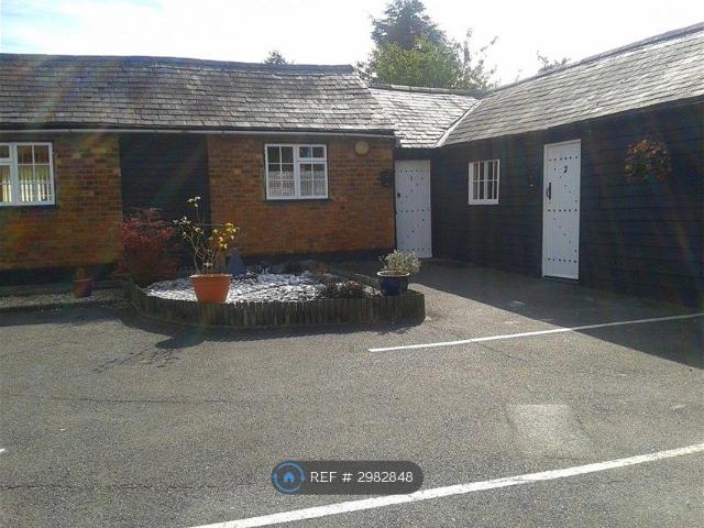 Ackroyd Close, Milton Keynes MK3, 1 bed bungalow to rent, £1,250 pcm | PrimeLocation