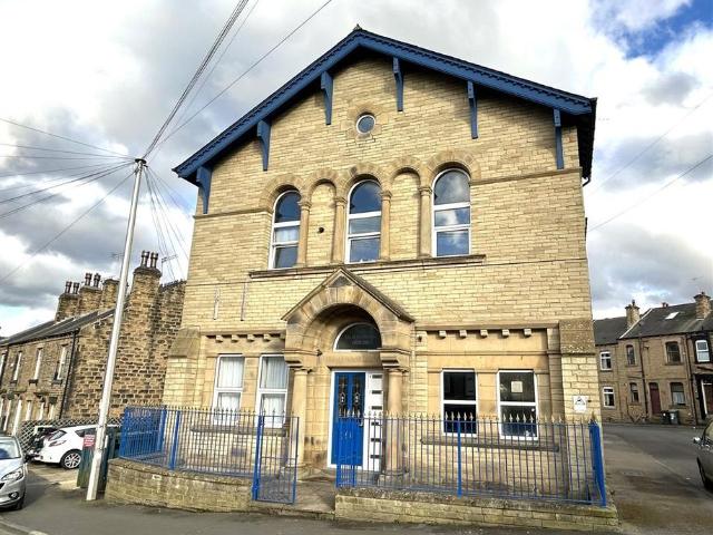 Ackroyd Street, Morley, Leeds LS27, 2 bed flat to rent, £925 pcm | PrimeLocation