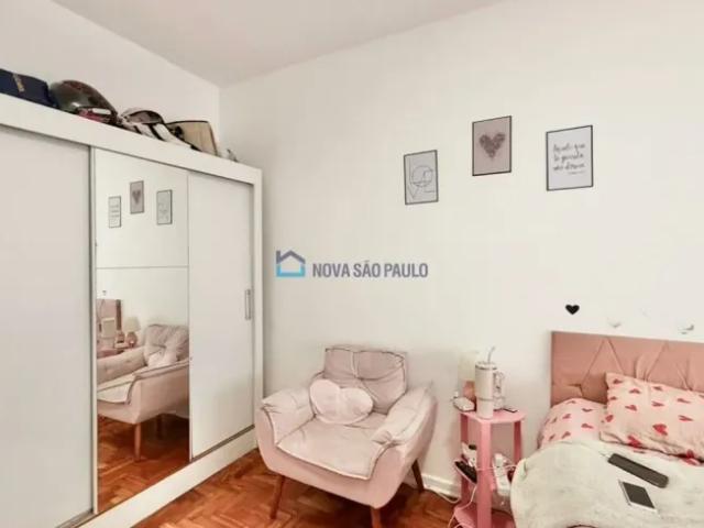 Aclimação | 4 Quartos | 90m² Muito Bem Distribuídos | Localização Privilegiada