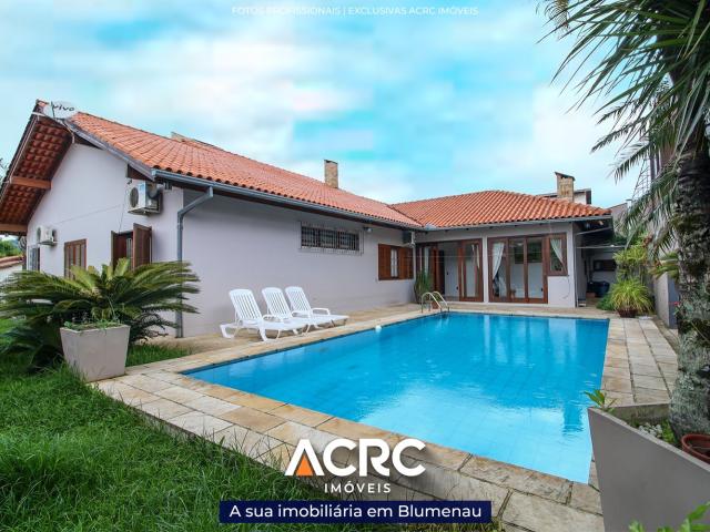ACRC Imóveis Casa para locação em Blumenau no bairro da Velha