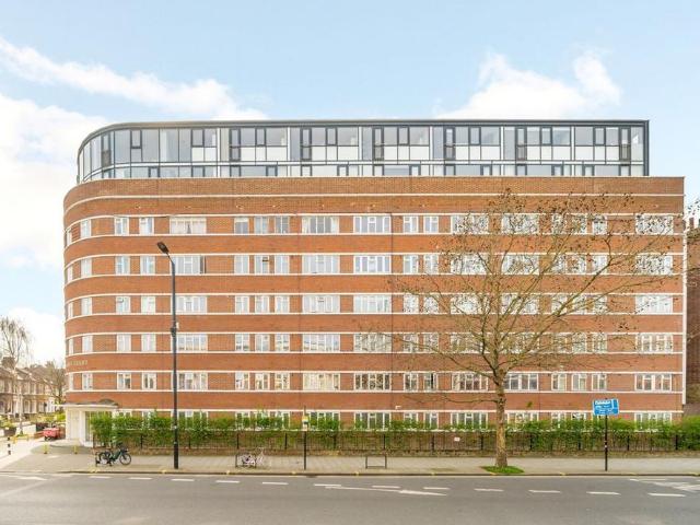 Acre Lane, London SW2 2 bed flat to rent £1,950 pcm £450 pw