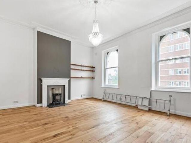 Acre Lane, London, 2 Bedroom Flat