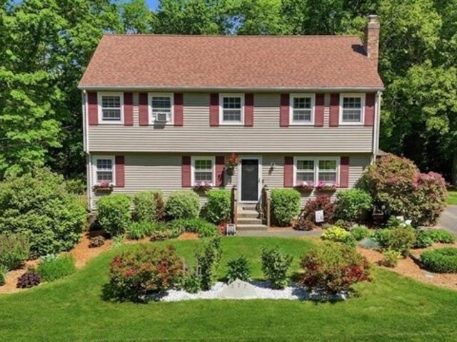 Acrebrook Dr, Northampton, Home For Sale