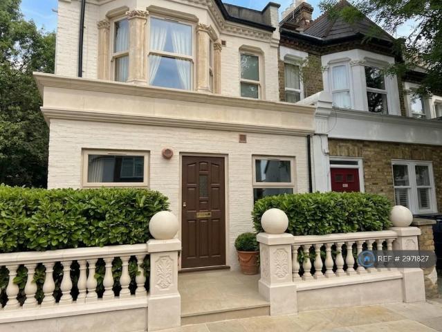 Acton Lane Chiswick, London, W4 2 bed flat to rent £1,995 pcm £460 pw