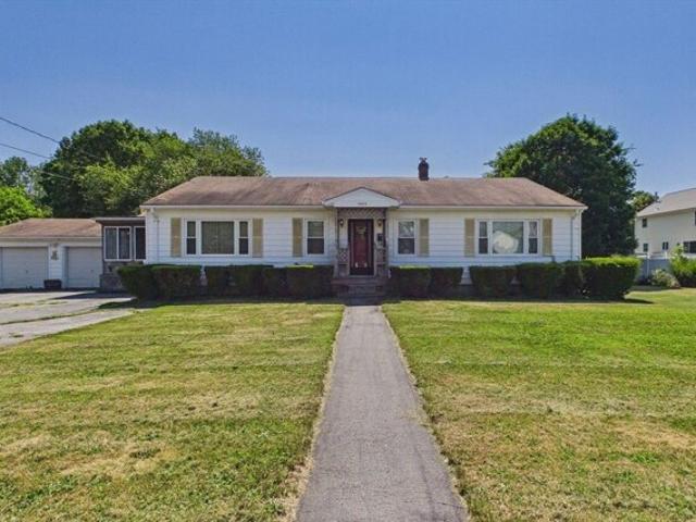 Acushnet Ave, New Bedford, Home For Sale