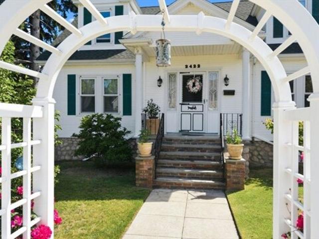 Acushnet Ave, New Bedford, Home For Sale