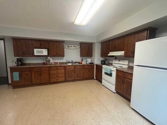 AB Properties llc 1 Bedroom Apartment for Rent at Student Apartments, Saint Cloud, MN 56301