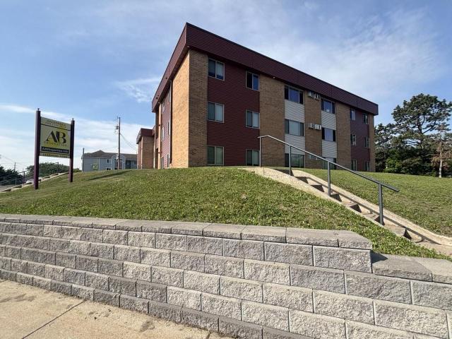AB Properties llc 1 Bedroom Apartment for Rent at Student Apartments, Saint Cloud, MN 56301