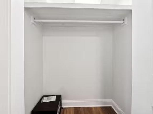 Above Average Atlanta Home Safe, Clean, With Gated Parking &.