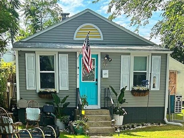 Aborn Ave, Warwick, Home For Sale