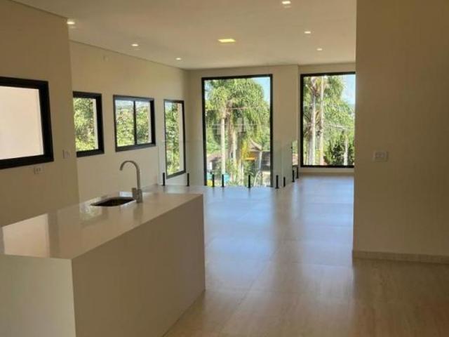 Abaixo do Valor. Casa em condomínio 3 suites 1.280.000 por apenas R$ 1.180.000! Oportunidade VARGEM