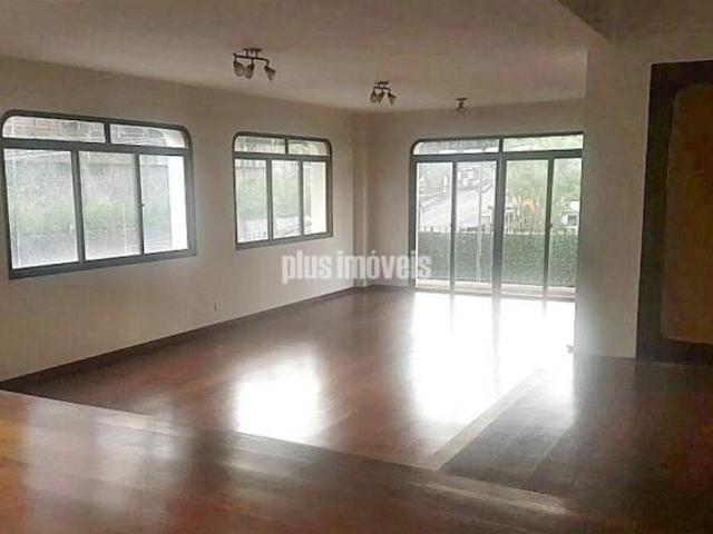 ABAIXO DA AVALIAÇÃO PRÓXIMO A ESCOLA GRADUADA 234,0M²AU 3 SUÍTES 3 GAR