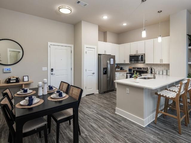 Abberly Royal Creek Apartment Homes 1 Bedroom Apartment for Rent at 15101 Royal Creek Dr, Raleigh, NC 27603