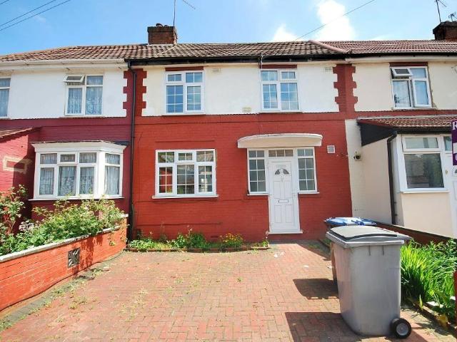 ABBEY AVENUE 3 bed terraced house to rent £2,300 pcm £531 pw