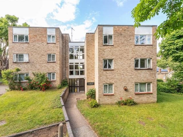 Abbey Court, Dale Road, Purley CR8, 1 bed flat to rent, £1,350 pcm | PrimeLocation