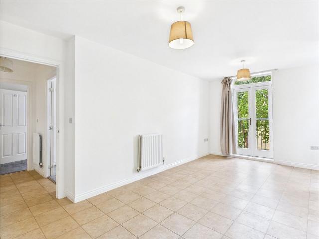 Abbey Field View, Colchester, CO2 7UA