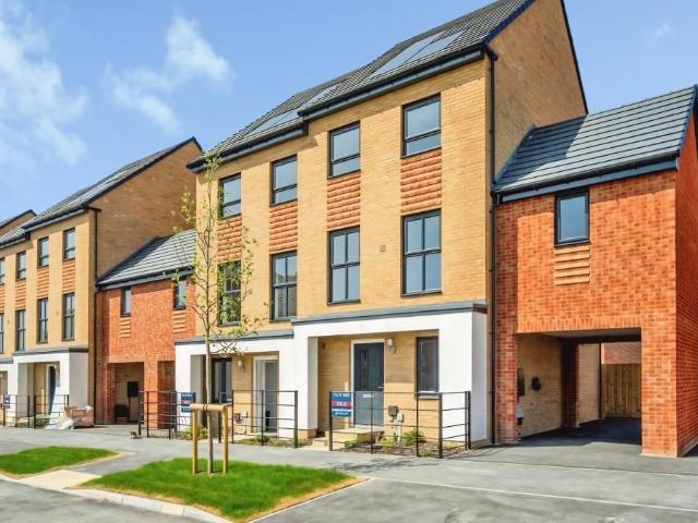 Abbey Fields, Abingdon OX14, 3 bed semi detached house to rent, £2,200 pcm | PrimeLocation