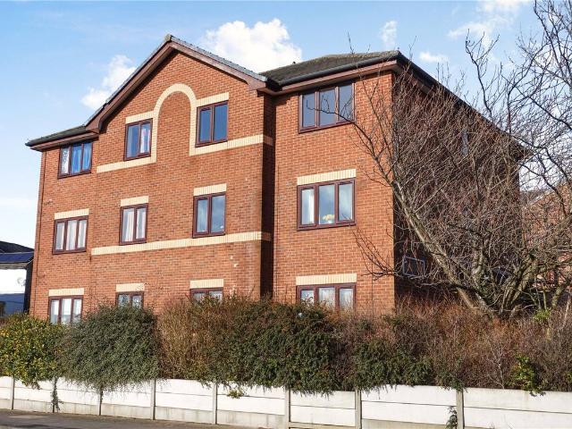 Abbey Grove, Eccles, Manchester M30, 2 bed flat to rent, £925 pcm | PrimeLocation