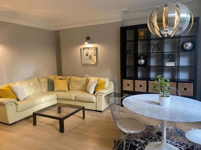 Abbey Road, NW8 2 bed flat to rent £3,250 pcm £750 pw