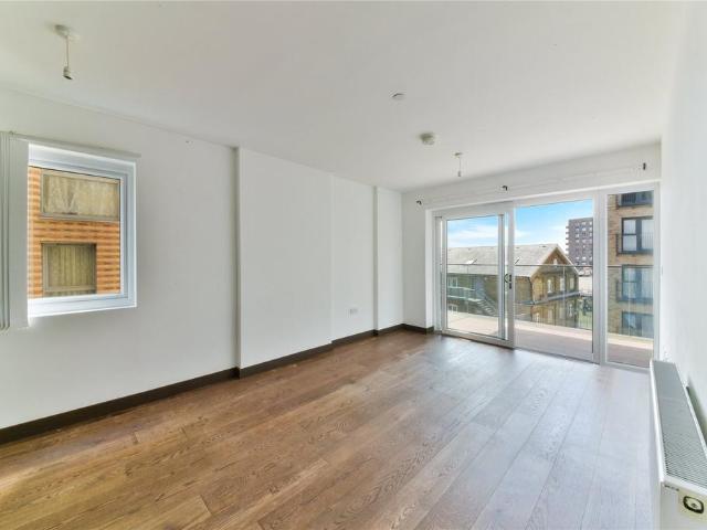 Abbey Road, Barking, IG11 2 bed apartment to rent £2,000 pcm £462 pw
