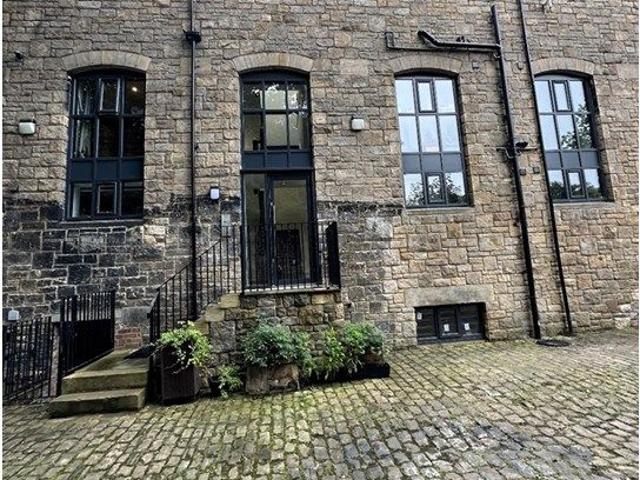 Abbey Road, Leeds LS5, 3 bed flat to rent, £1,400 pcm | PrimeLocation
