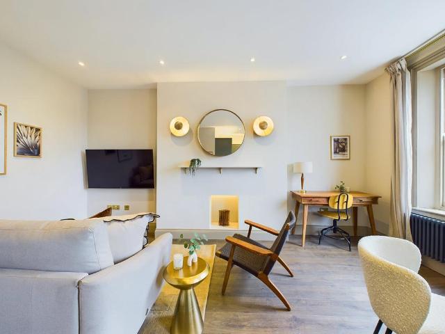 Abbey Road, London NW8 1 bed serviced apartment to rent £5,178 pcm £1,195 pw