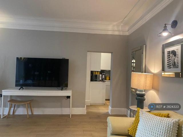 Abbey Road, London, NW8 2 bed flat to rent £2,995 pcm £691 pw