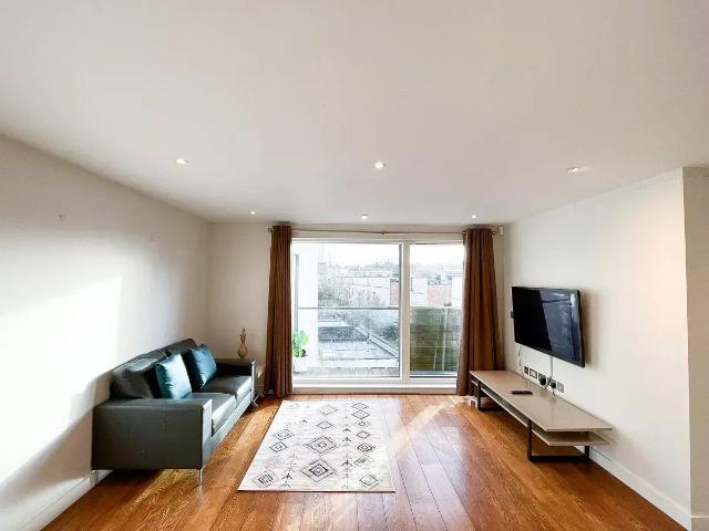 Abbey Road, London NW8, 2 bed flat to rent, £3,900 pcm | PrimeLocation