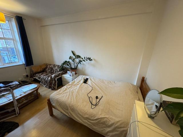 Abbey Road, London NW8, Studio to rent, £1,600 pcm | PrimeLocation