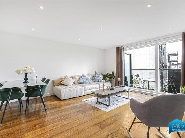 Abbey Road, St. Johns Wood, London, NW8 2 bed apartment to rent £3,900 pcm £900 pw