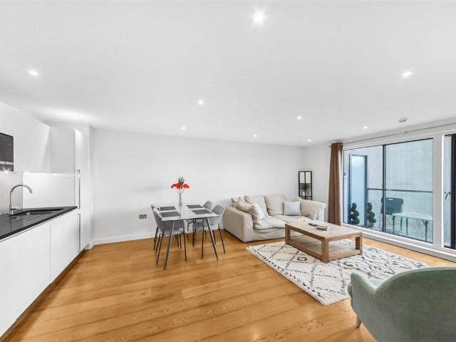 Abbey Road, St John's Wood, London NW8, 2 bed flat to rent, £3,683 pcm | PrimeLocation