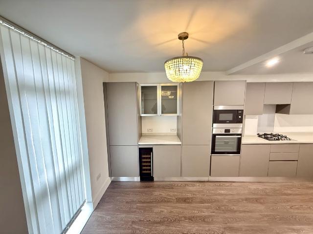 Abbey Road, St Johns Wood, London NW8, 3 bed maisonette to rent, £3,748 pcm | PrimeLocation